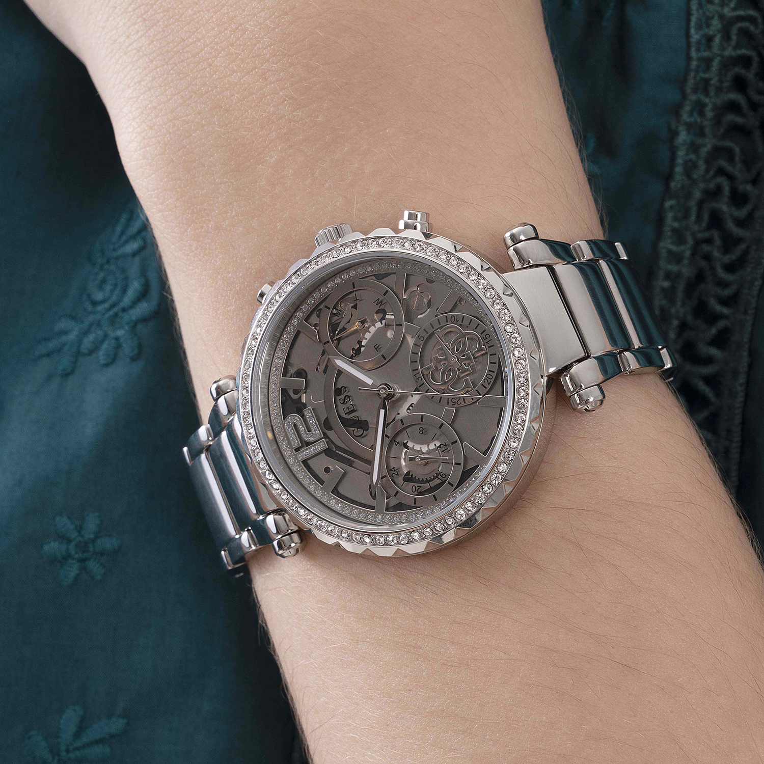 Часы женские GUESS GW0403L1 GUESS GW0403L1: сталь, кристалл — купить в ...