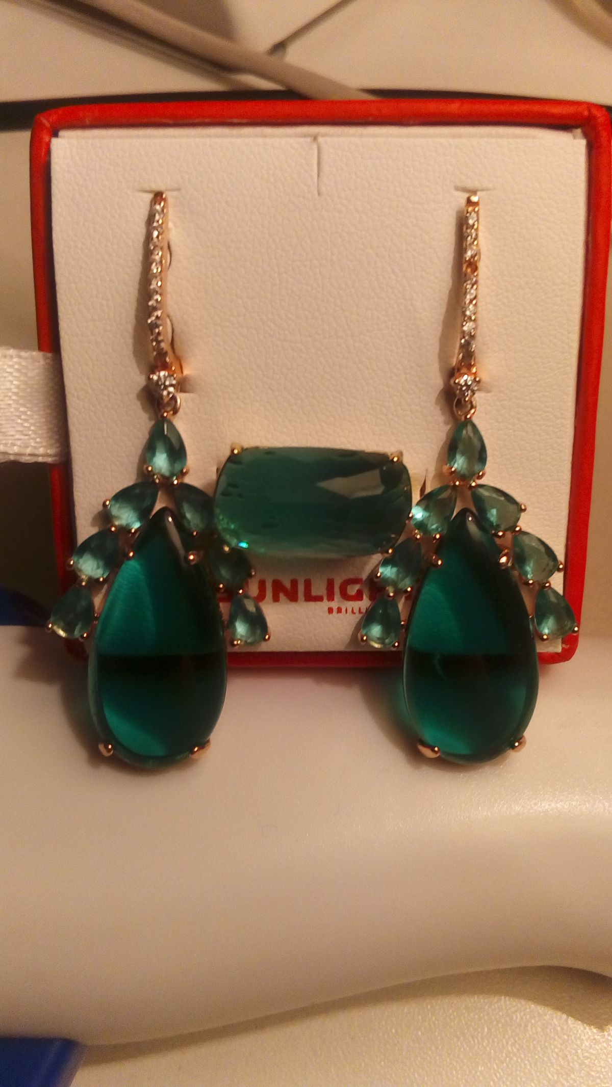 Серебряные серьги с фианитами и алпанитом SUNLIGHT: белое серебро 925 ...